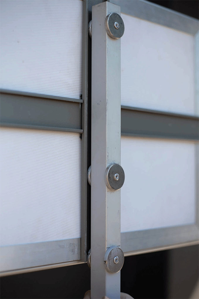Clip Frames | Scan Display Solutions